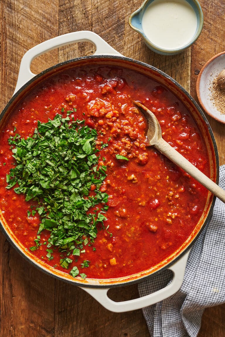 The Best Bolognese Sauce Recipe (Meat Sauce)